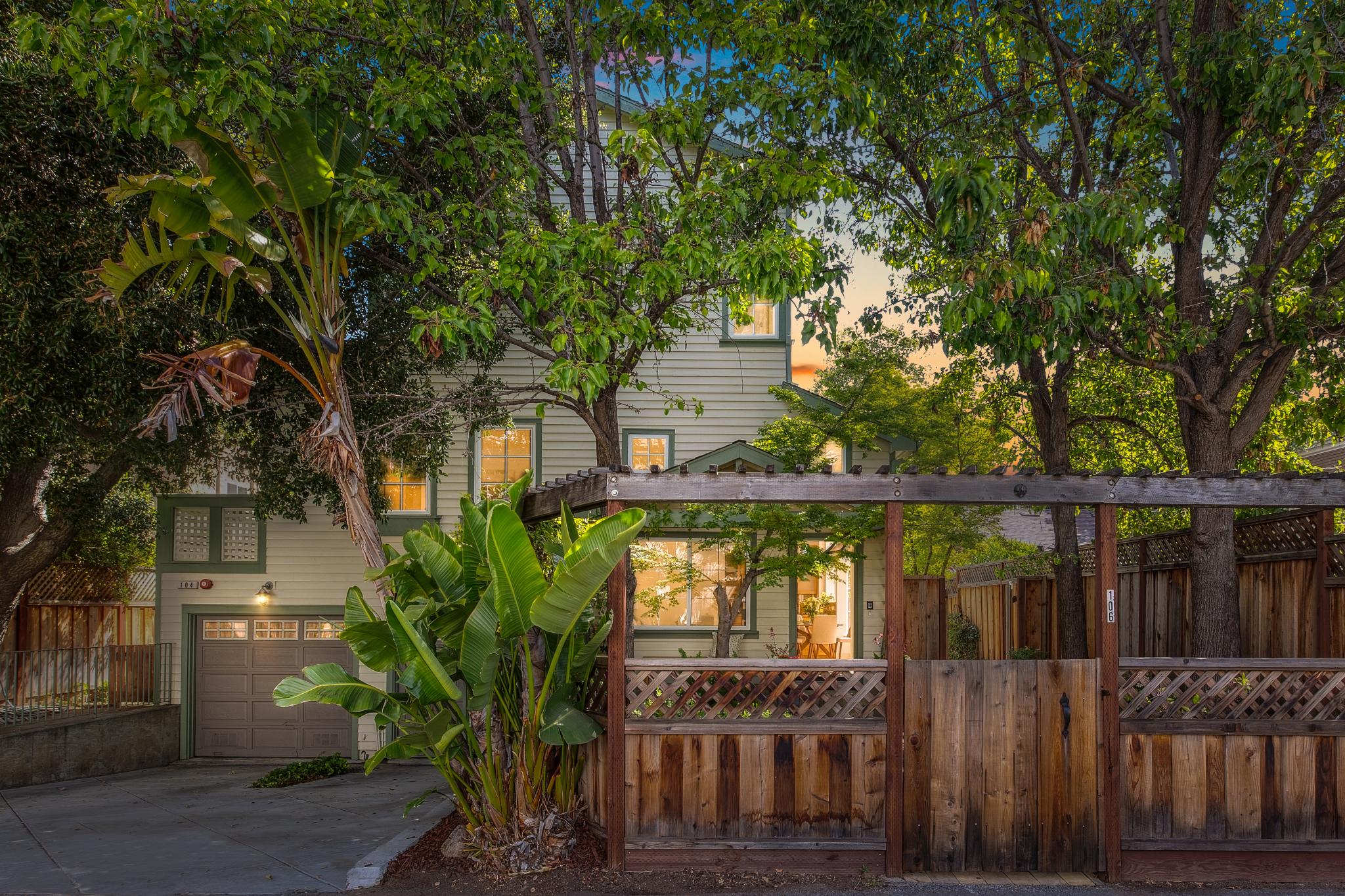 106 2nd Street presented by Christina Ulleseit