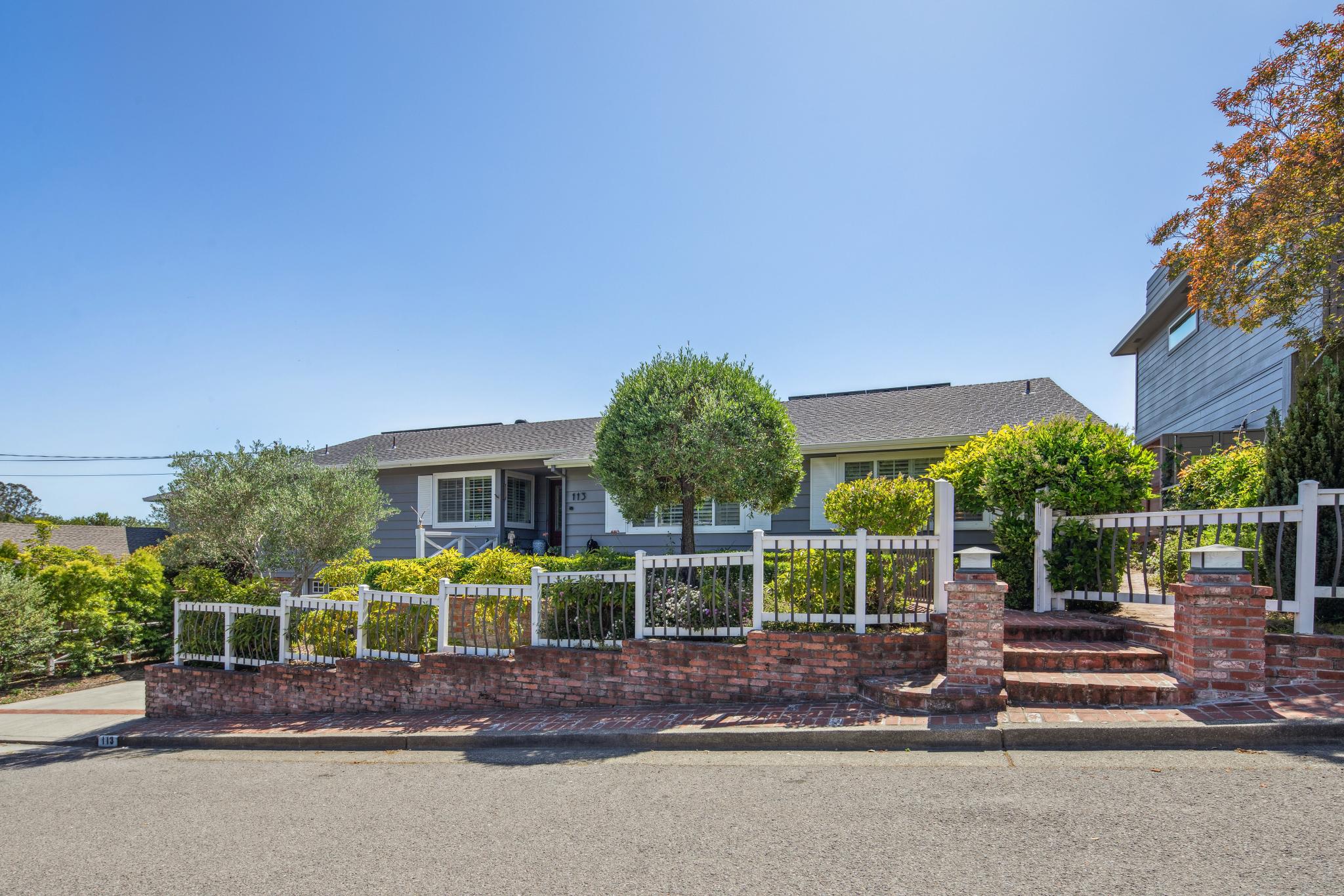 113 Convent Court presented by Team Achuck Zech and Achuck & Zech