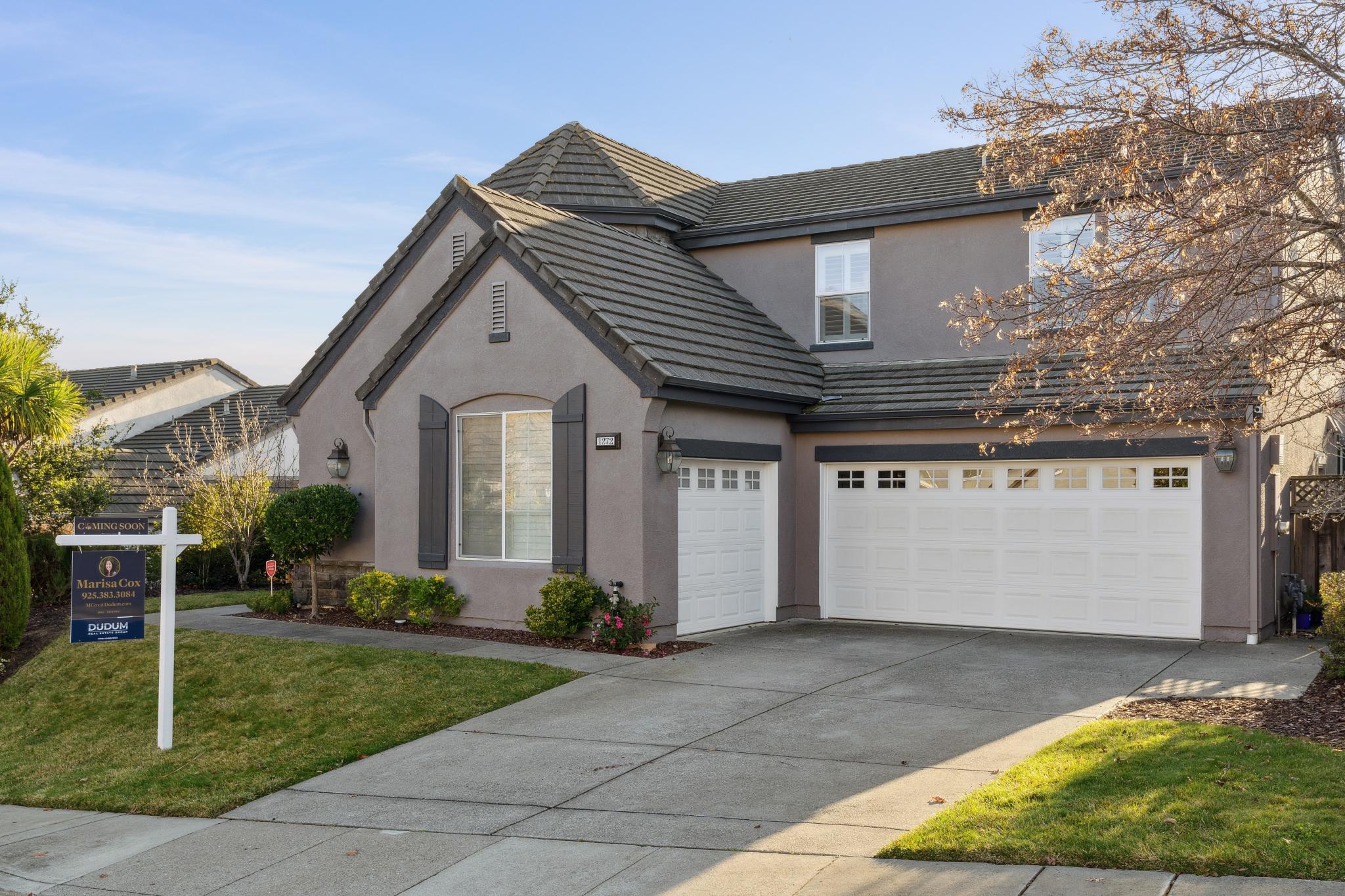 1272 Landmark Drive presented by Marisa Cox