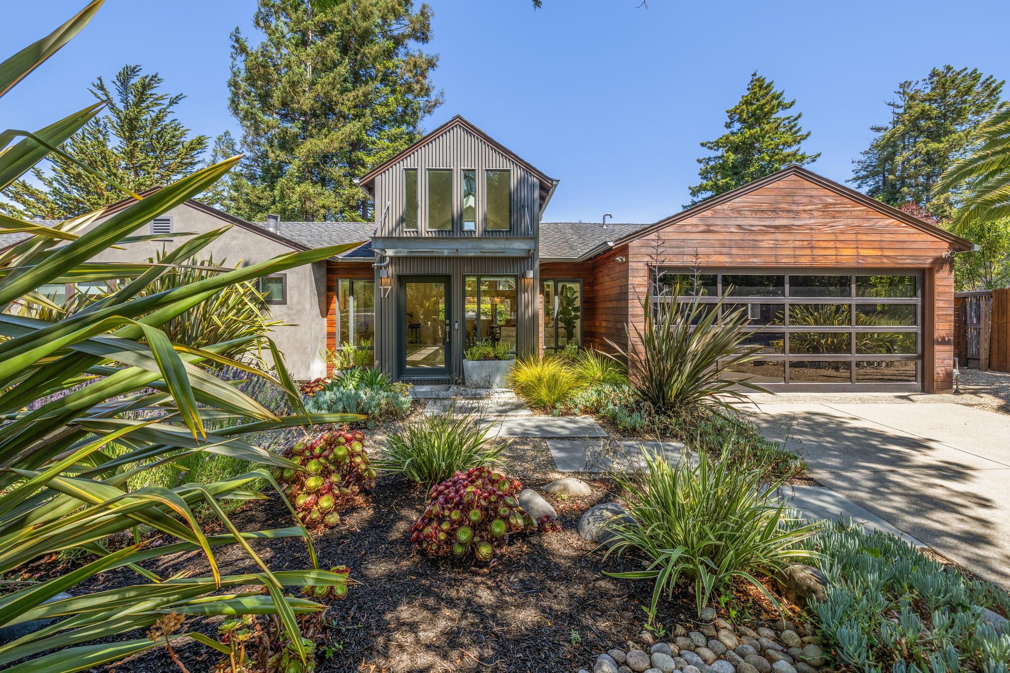 17 Juno Road presented by Mike Hood