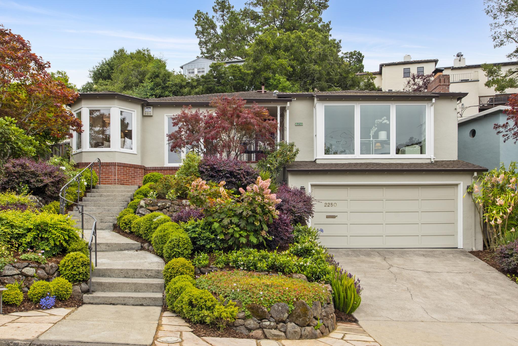 2250 Bywood Drive presented by Regina Jacobs