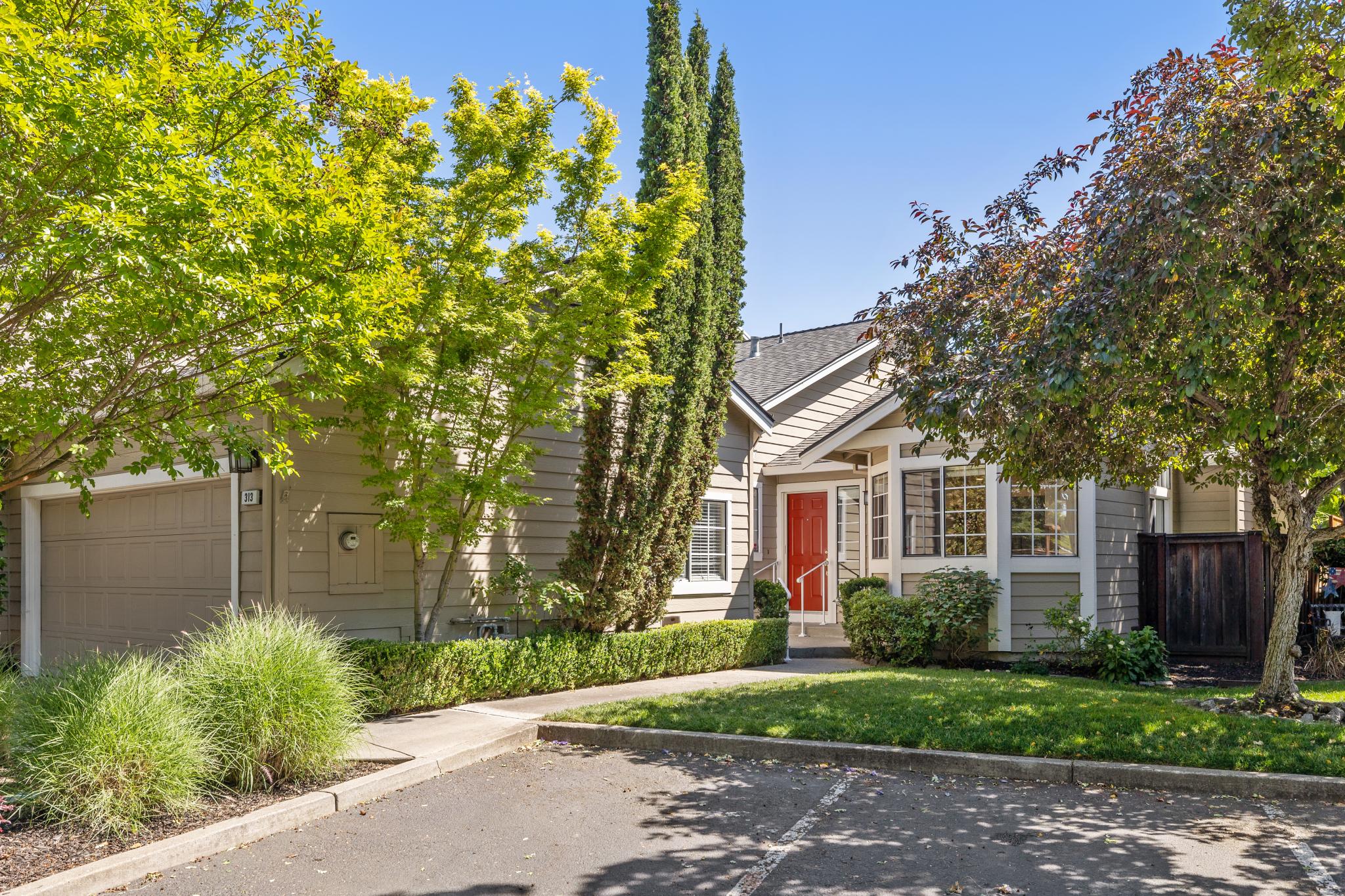 313 Meghan Lane presented by Souza & Niroomand Team