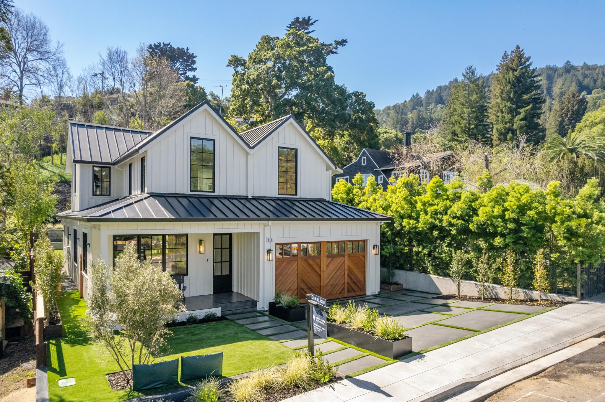 317 Redwood Avenue presented by Dimitri Rigopoulos and Christos Rigopoulos