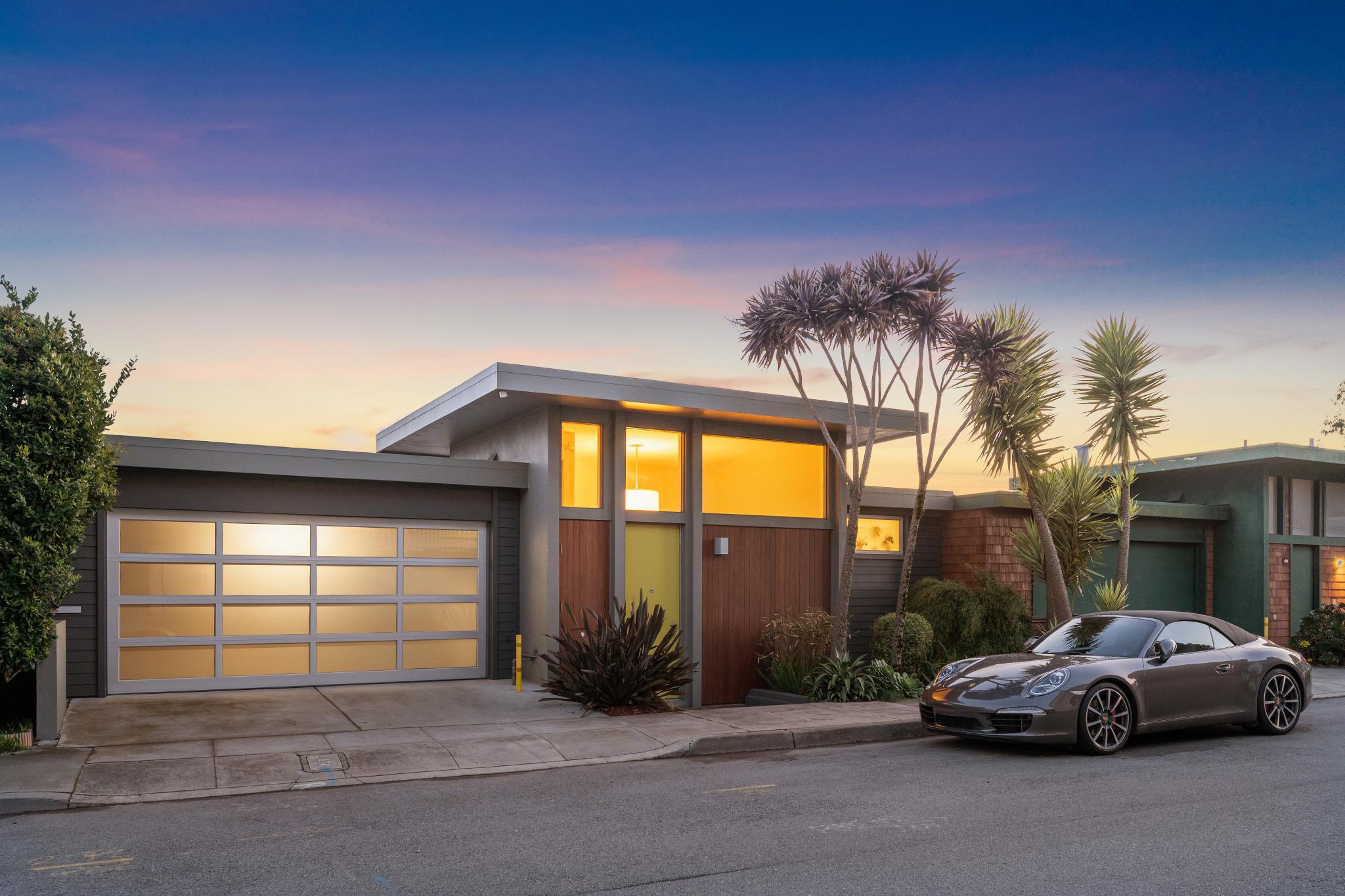 412 Gold Mine Drive presented by Peter Monti and Kristina Hansen