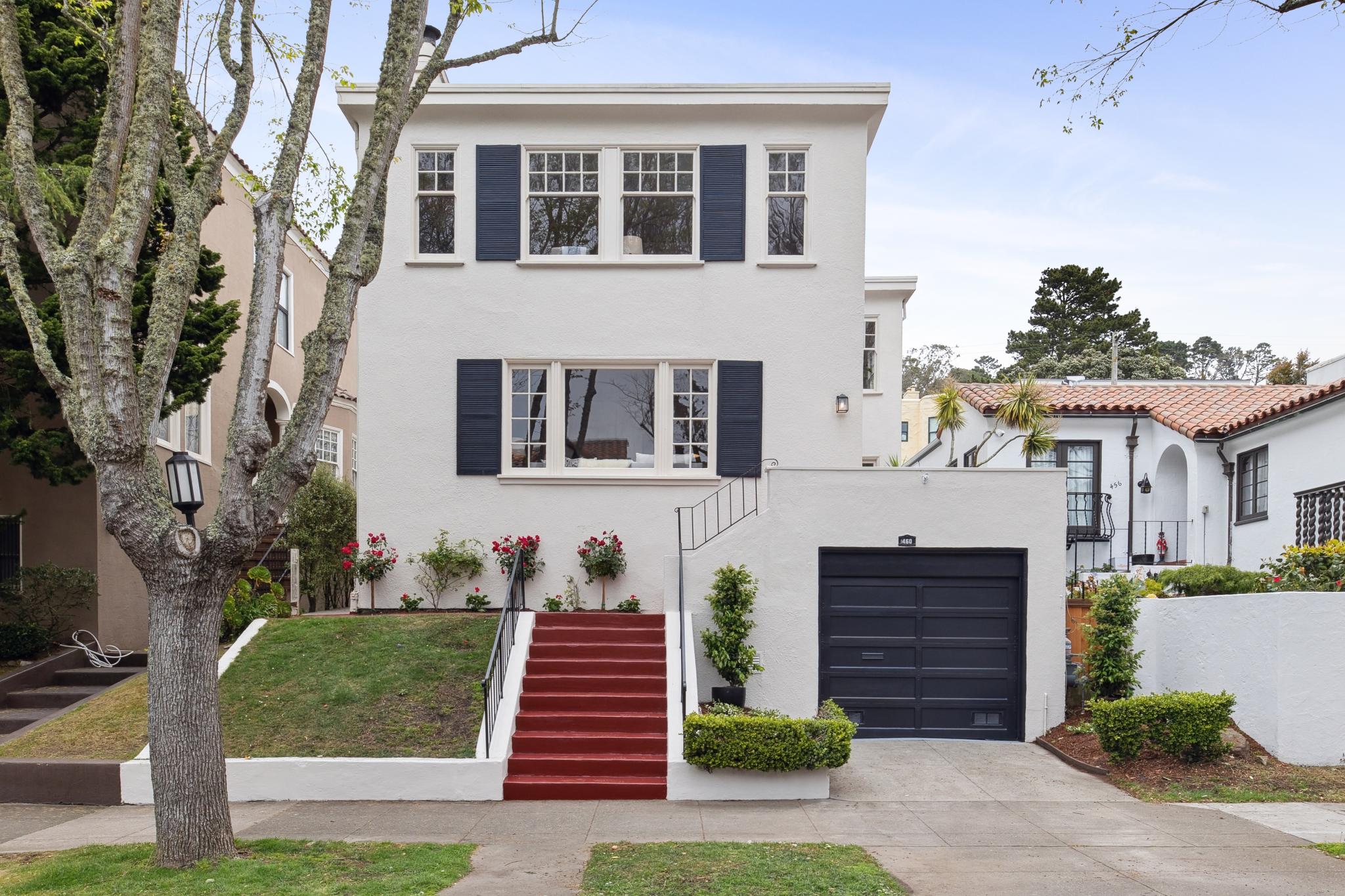 460 Magellan Avenue presented by Paul Barbagelata