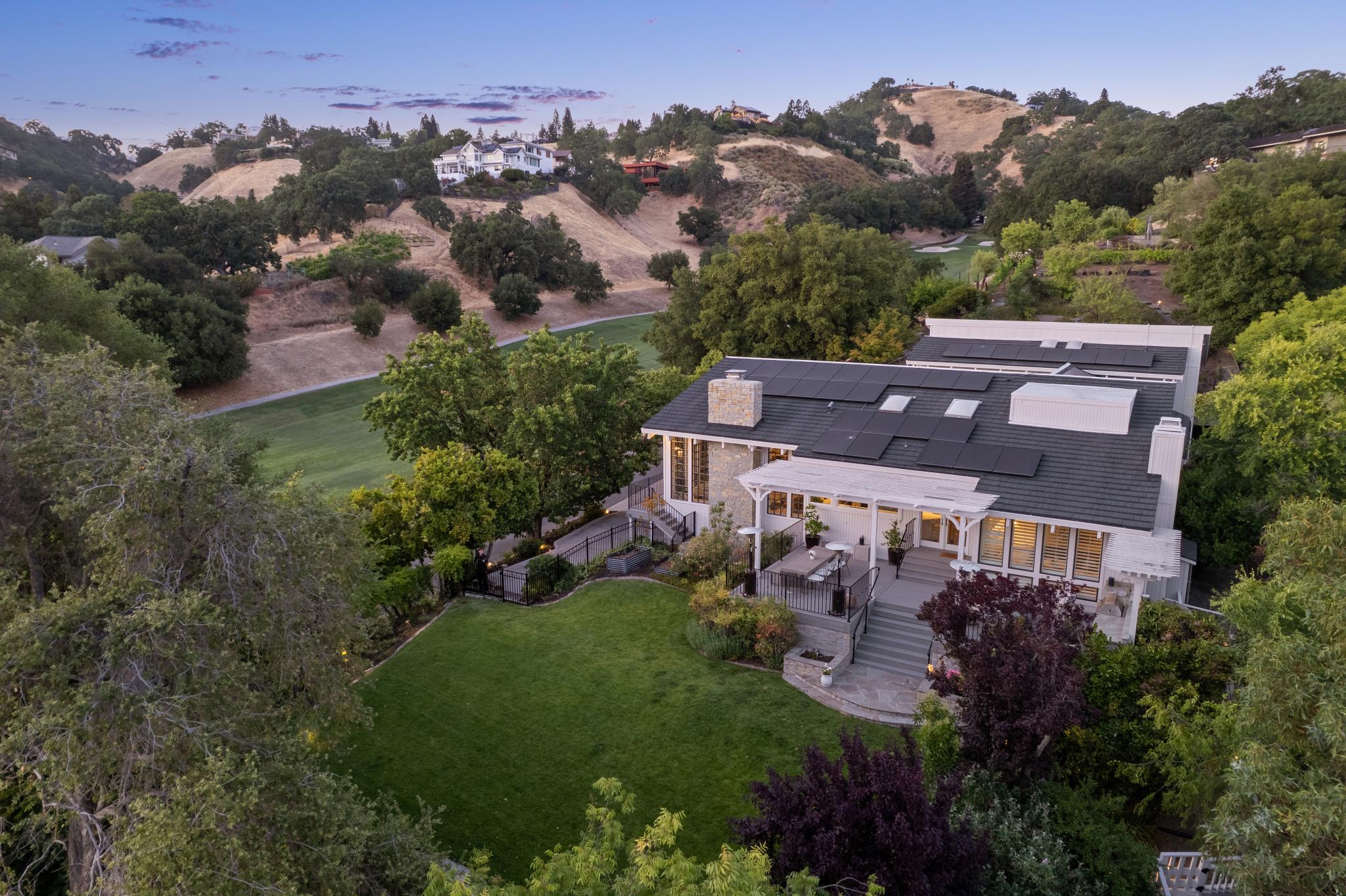 48 Saint Andrews Lane presented by Jill Fusari and Roh Habibi