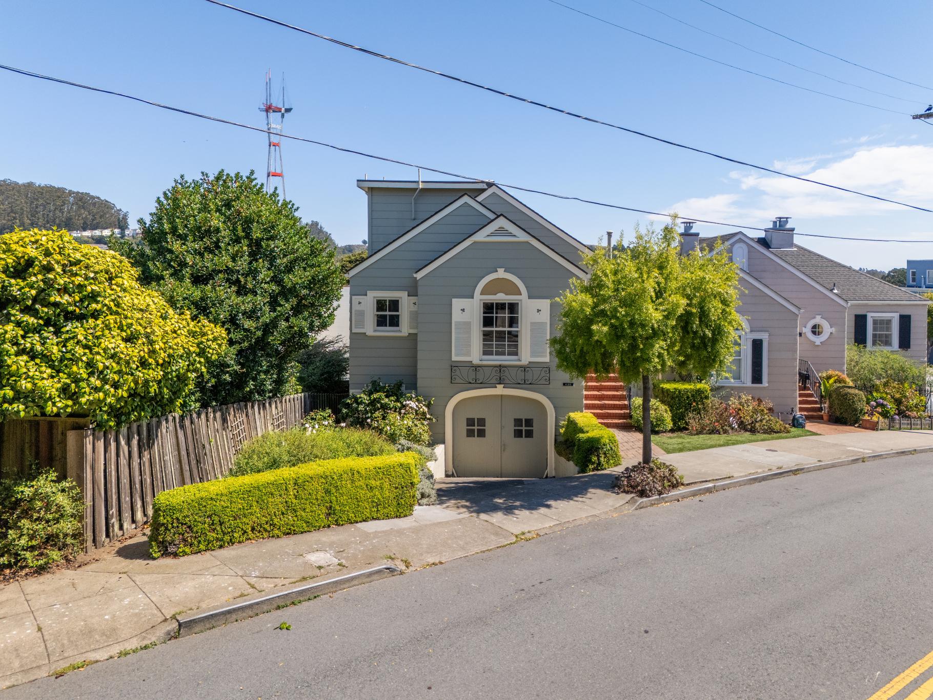 620 Pacheco Street presented by George Green and Bob Walker