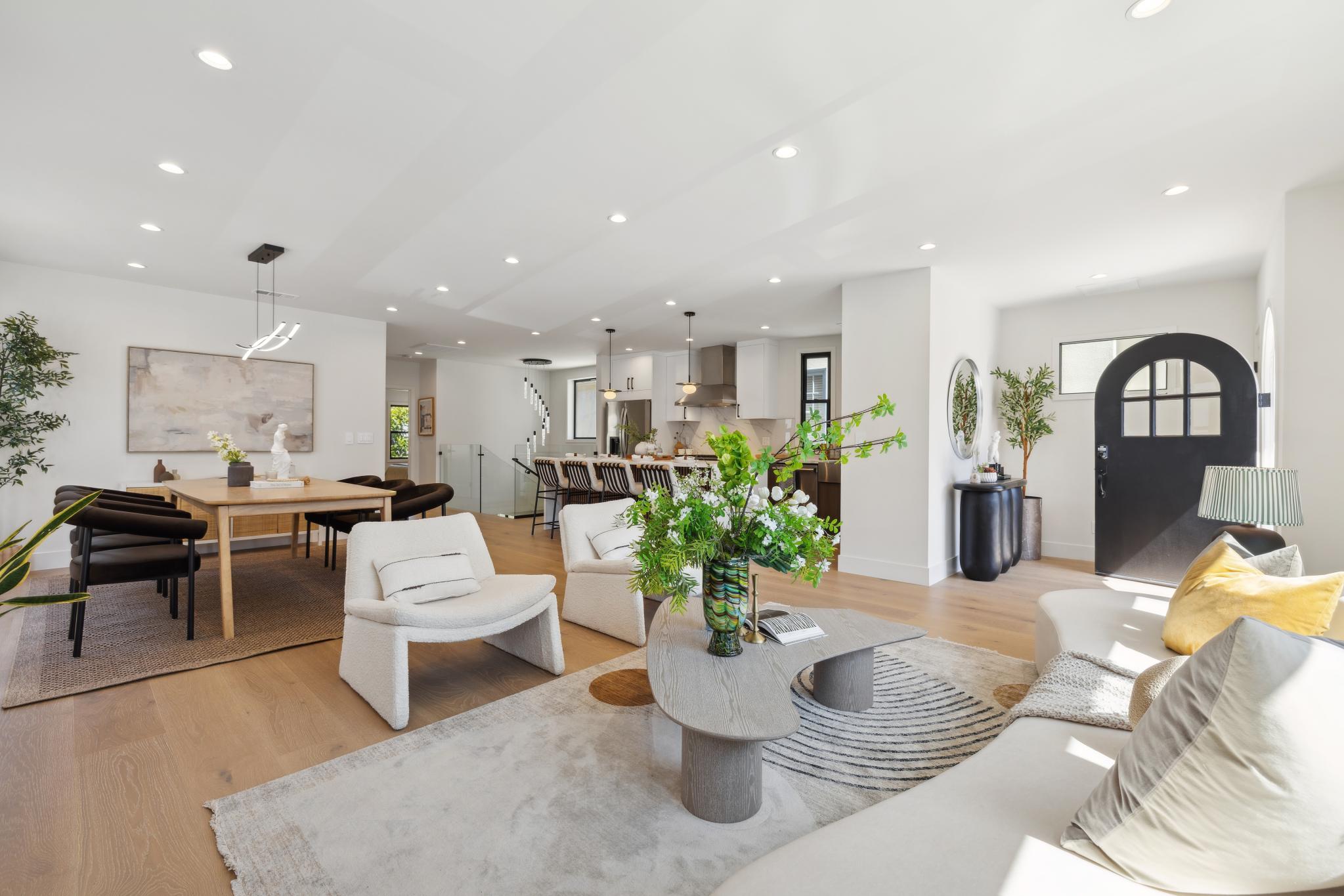 867 33rd Avenue presented by Aimee JJ Huang