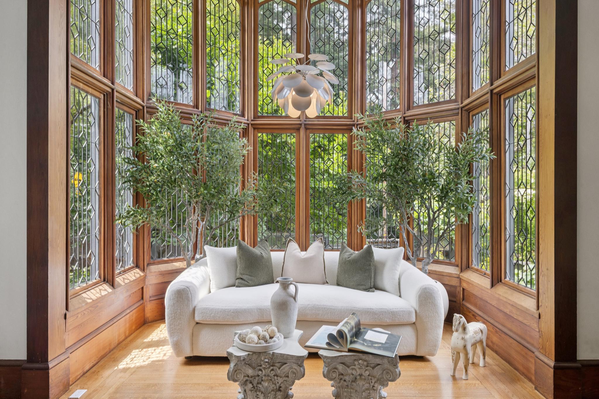 91 Tunnel Road presented by Elena Mendelson